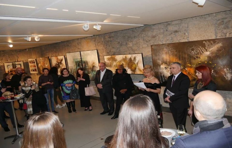 Piktorja Topalli hapë ekspozitën në Zvicër – Indeksonline.net