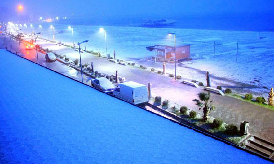 Plazhi i Shëngjinit me borë (Foto) – Indeksonline.net