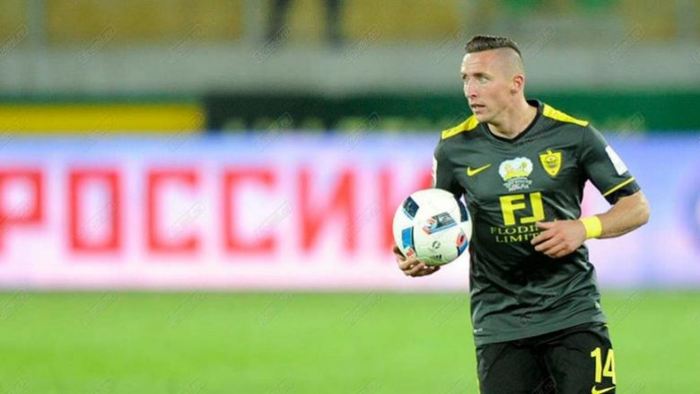 Bernard Berisha dhuron superasist (Video) – Indeksonline.net