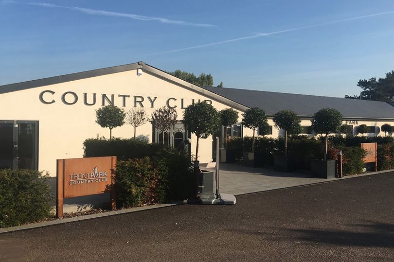 Incident në klubin e natës, një burrë e pëson keq – Indeksonline.net