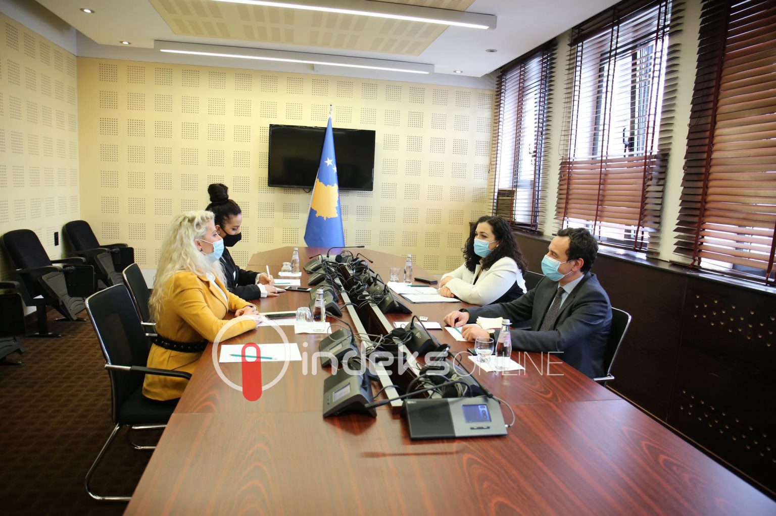 “Do t’i votojë me dy duar”, Duda në takim me Kurtin e Osmanin ...