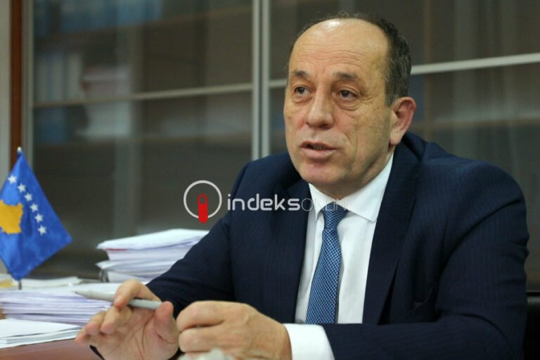 Shala: Cidadáns na escuridade e o sistema enerxético no caos