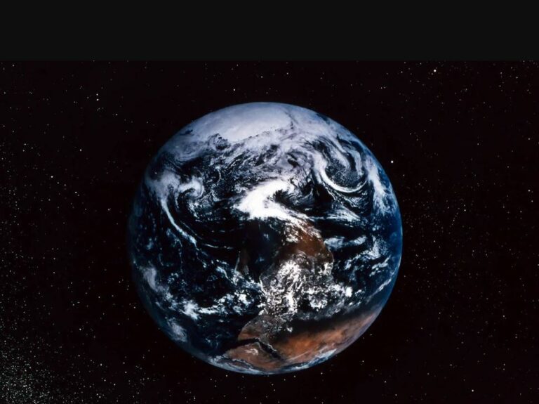 Akulli polar po shkrihet dhe po ndryshon rrotullimin e Tokës, çka do të ...