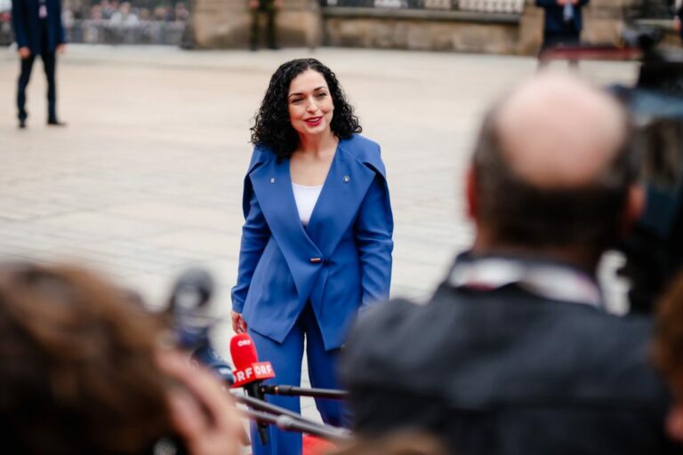 Volgende Woensdag en Donderdag sal die president van die Republiek van ...