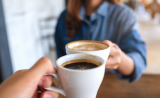 Një filxhan kafe në ditë mund të ketë efekt rrënjësor në shëndetin e ...