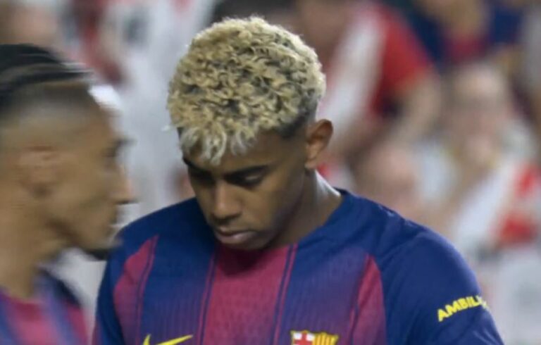 Barcelona scored a goal against Rayo Vallecano in the third week of La ...