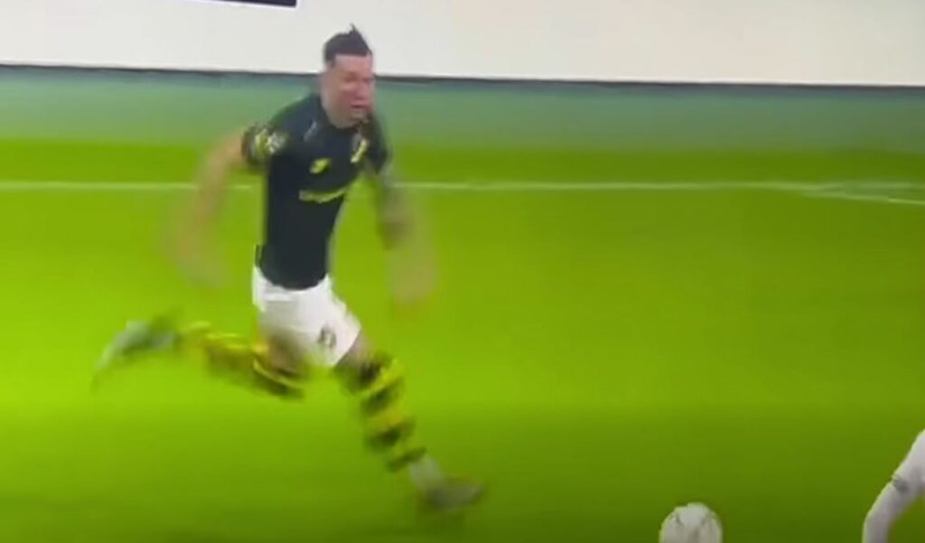 AIK speelde met 2-2 gelijk tegen Hacken in de wedstrijd die al 28 weken ...