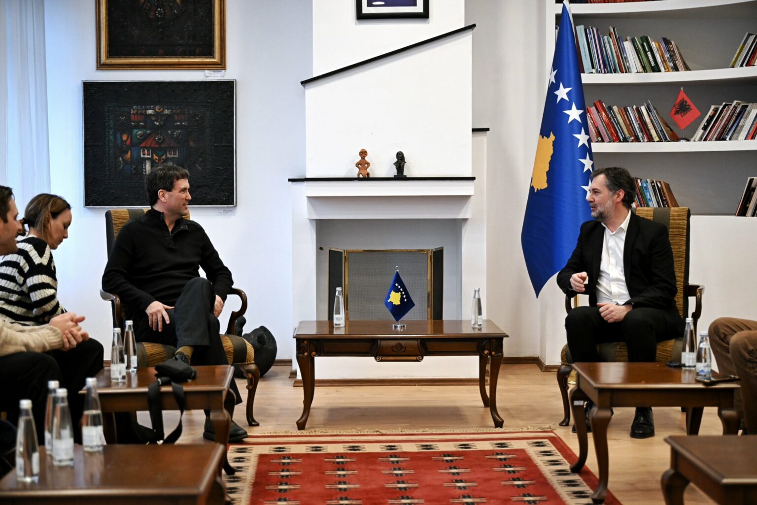 Kultur-, ungdoms- och idrottsminister Hajrulla Çeku var tillsammans med ...