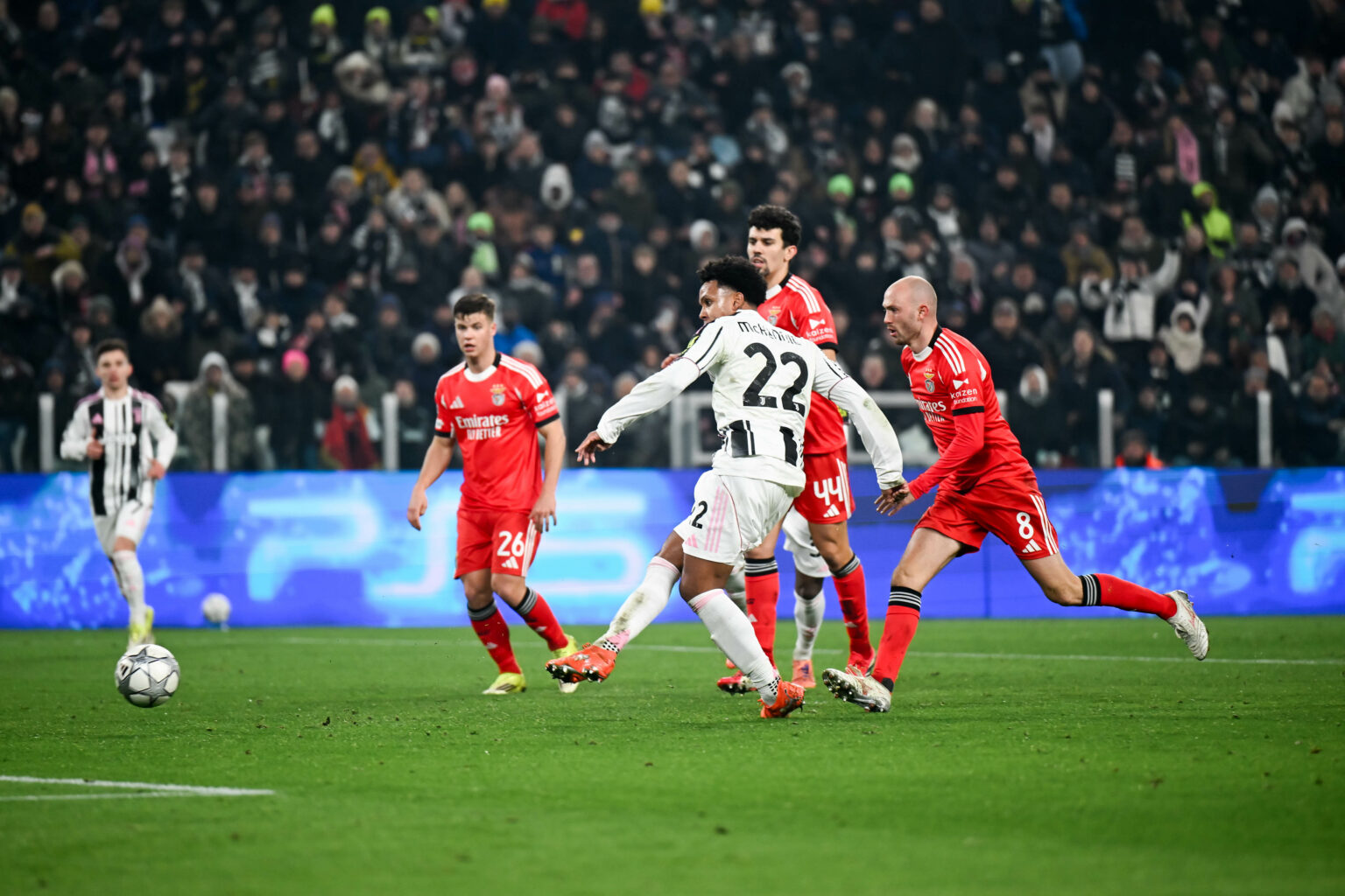 Juventus hat in der Gruppenphase der Champions League drei weitere ...