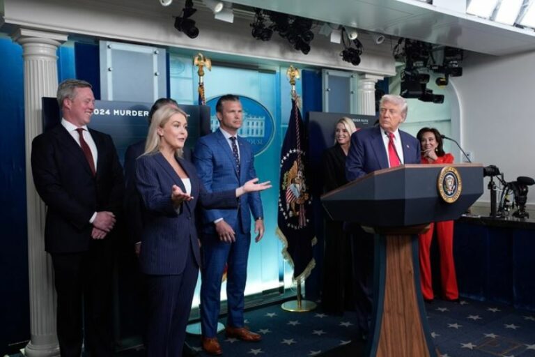 White House: Trump not afraid to use military force against Iran